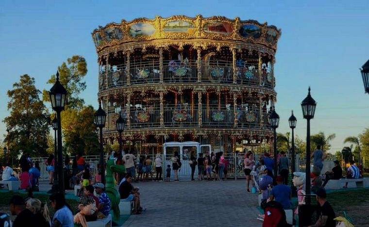 Aumentó la entrada a la calesita de Puerto San Martín - SL24